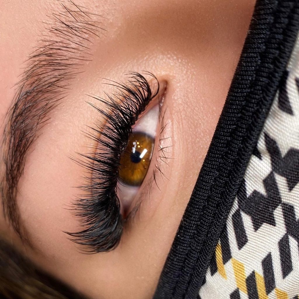 Get Gorgeous Eyelash Extensions at EYE LASH WORKS